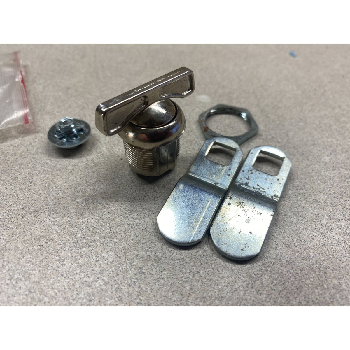 Thumb Operated Offset Cam Lock, RV Compartment Latch, Non-Locking ...